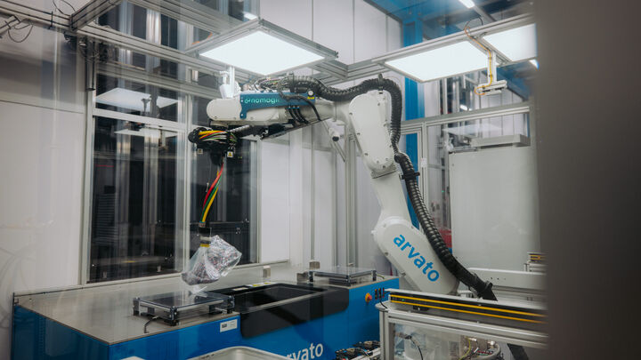 Robotics in Logistics - Driving Innovation and Empowering our People